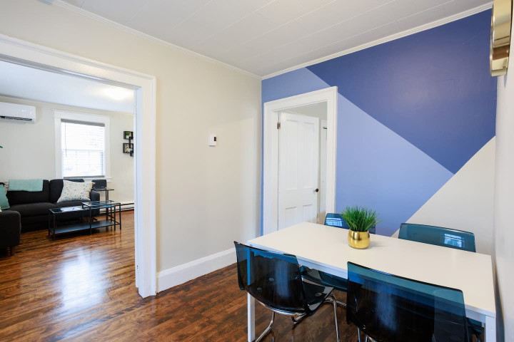Trendy Downtown Apartment Near Restaurants/bars - Fredericton