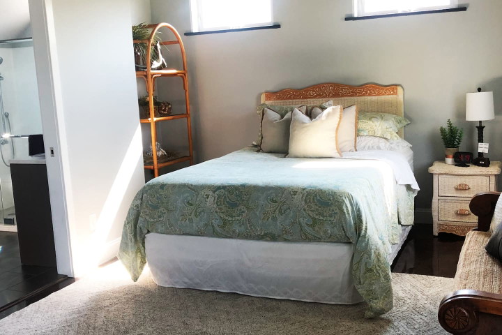 Modern First Story Apt Open Floor Plan - Chesapeake Bay