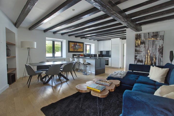 Hebergenève : Grilly Authentique - Ferney-Voltaire