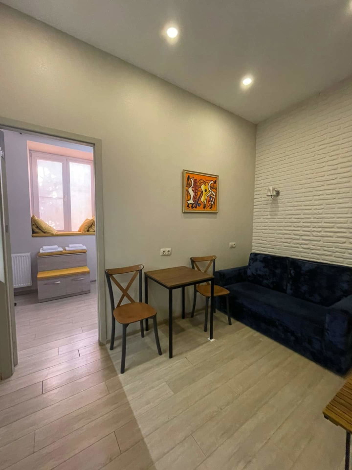 Italian Colorful Apartment - Tbilisi