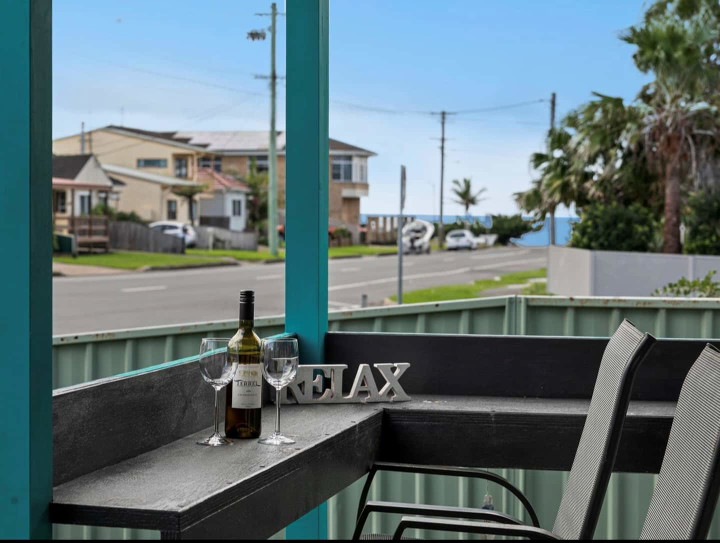 Coastal Vibes- Walk To Beach, Marina, Cafes & Pubs - Wollongong
