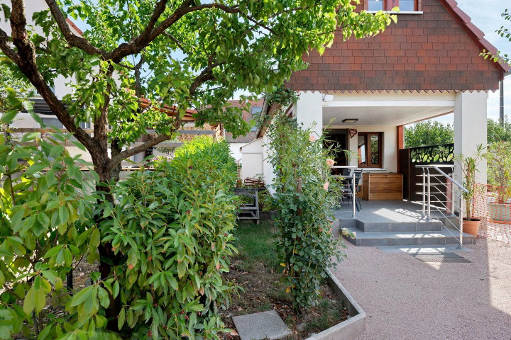 S' Garte Hiesel - Rosine Et Pierre - Dambach-la-ville