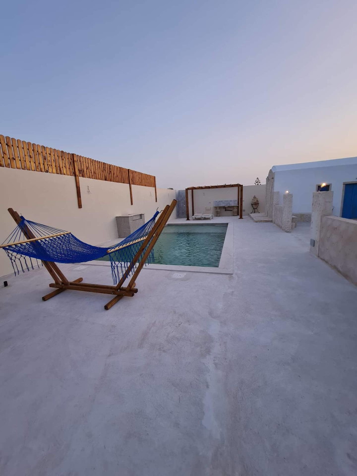 Beautiful Houche With Pool, Not Overlooked - Tunisia