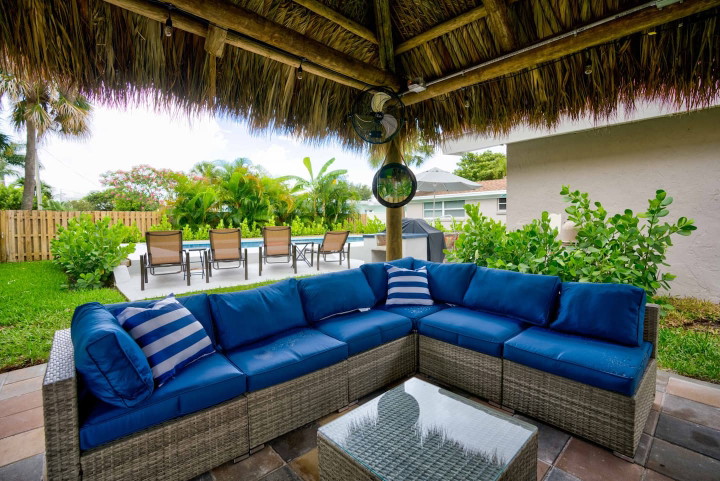 Beach, Heated Pool, Tiki Lounge Palm Beach Home - North Palm Beach, FL