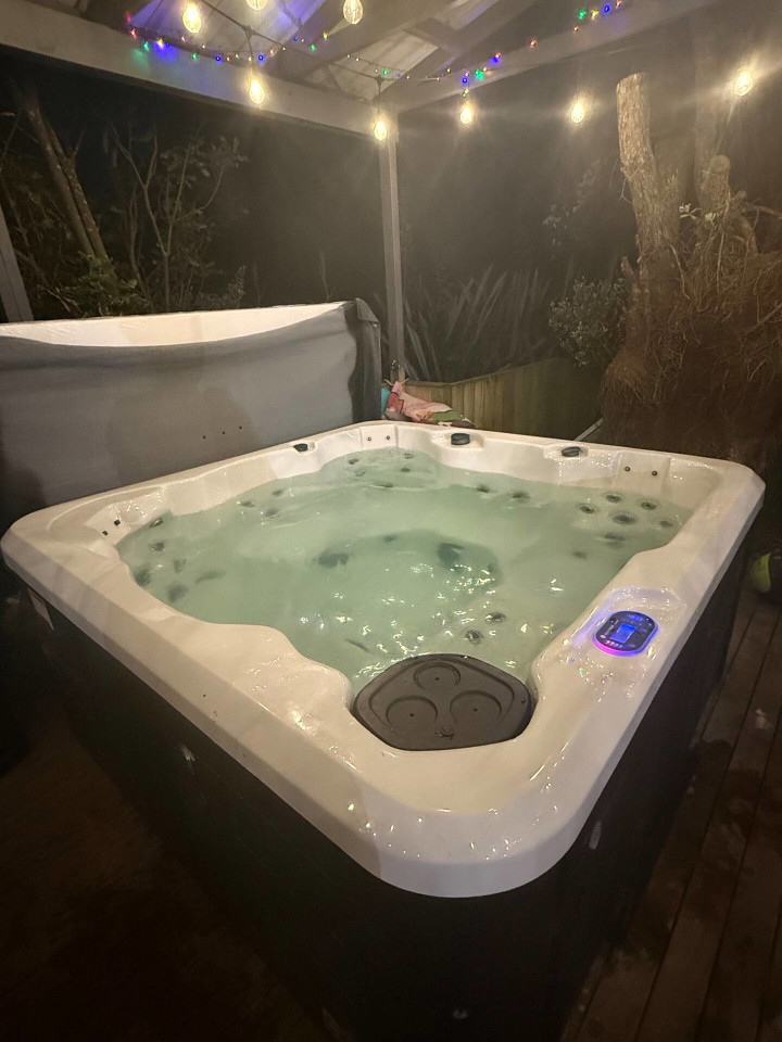 The Whangapoua Retreat With Spa Pool - Coromandel
