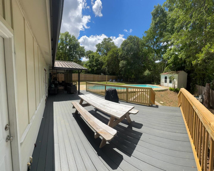 Home In Tally 4bd/3ba - Florida