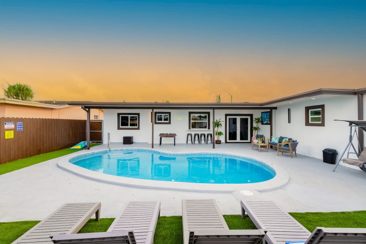 Sun&shine | 14 Ppl | Pool | Outdoor Games | Bbq - Bahamas