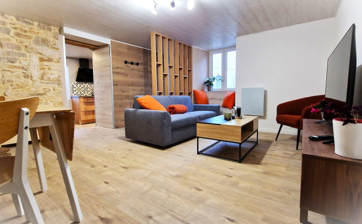 Logt Neuf, Moderne Et Familial - Salins-les-Bains