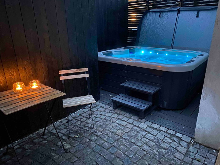 Nyrenoverat Tinyhouse Med Egen Privat Bubbelpool. - Malmö