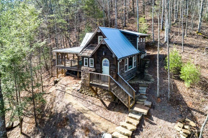 "Hen House On The Hill" - Townsend, TN