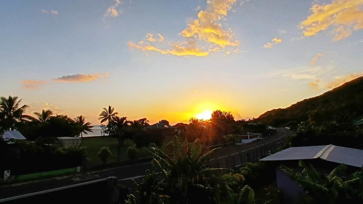 Family Chalet  Sunset & Mountain View  Moorea - French Polynesia