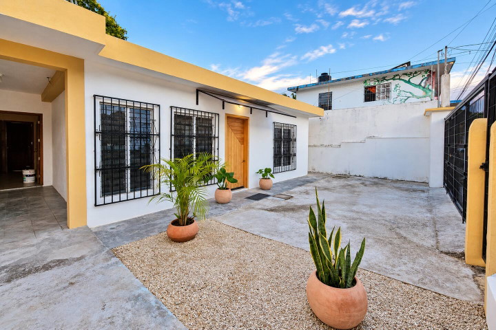 Downtown 2bdr + Parking | Private Home - Bacalar