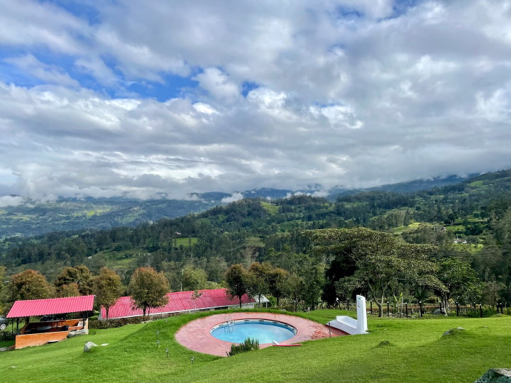 Renovated House With Amazing Views Near Bogotá - Pacho