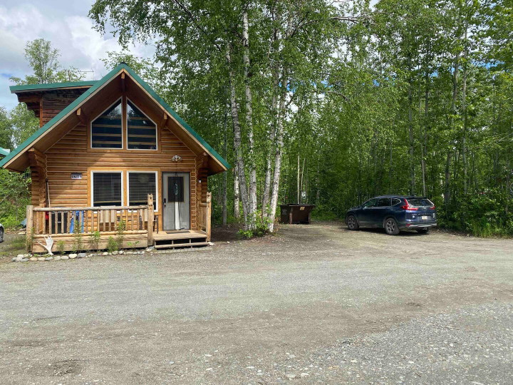 Talkeetna Log Cabin With Hot Tub Unit 1 - Talkeetna, AK