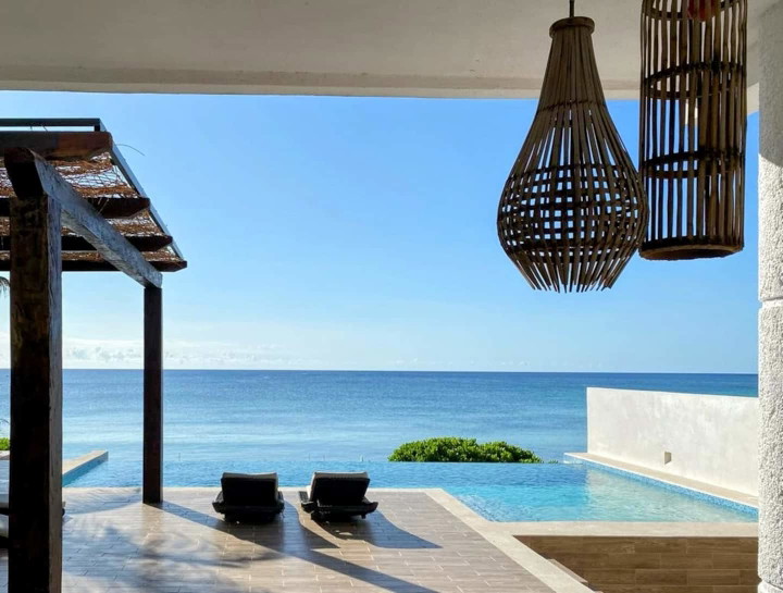 New Infinity Pool On Sandy Beachfront Boho-chic Villa - Akumal