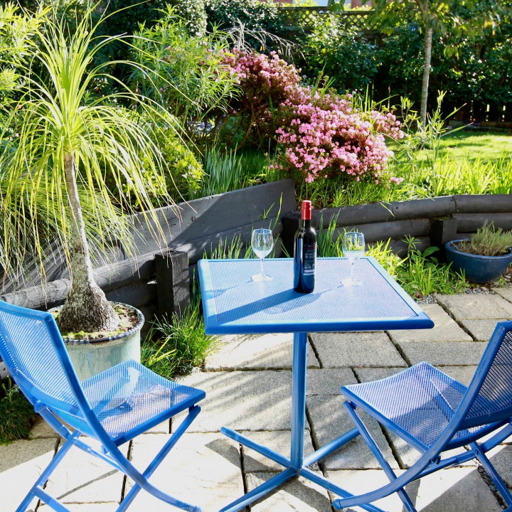 Peaceful Garden, Butterflies & Birds - Auckland