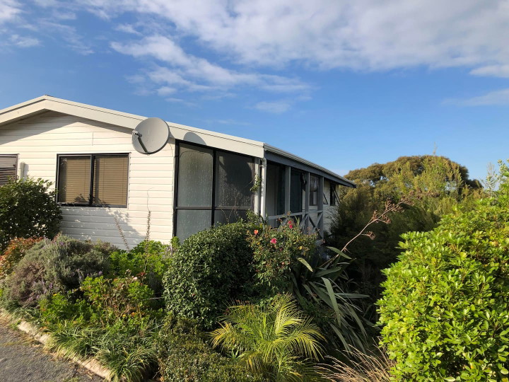 Fully Furnished 3 Bedroom House - Waiheke Island