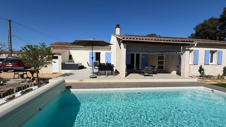 House - Heated Pool, Jacuzzi & Pétanque - Grignan