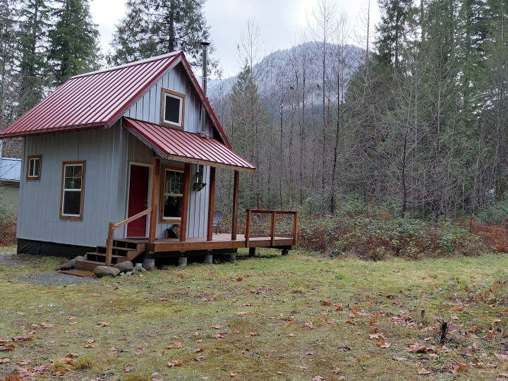 Sky Cabin - Skykomish, WA