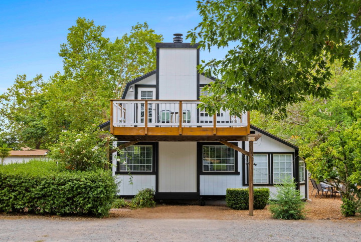 Blooming Acres, By Vinifera Homes - Santa Rosa, CA