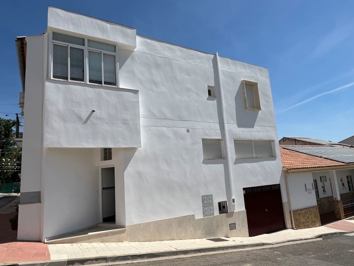 Olive Hills Midway Lodge-cycling. Senior Stay - Luque