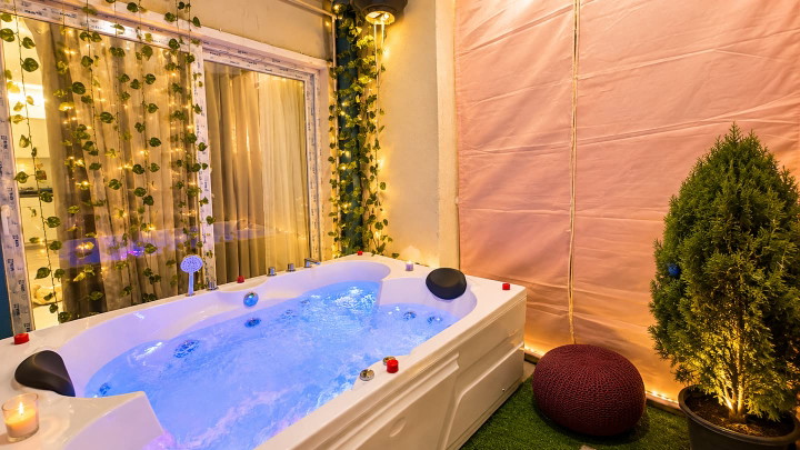 The Halo Escape|jacuzzi| Near Elan Miracle| - Manesar