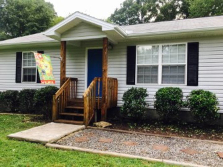 Quiet, Cozy, And Family Friendly In Hendo - Hendersonville, NC