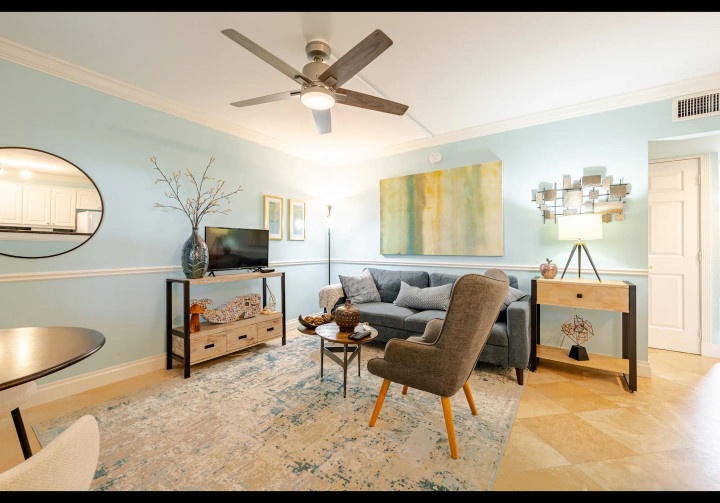 Retraite Ensoleillée : Appartement Confortable à Wpb #2 - West Palm Beach, FL