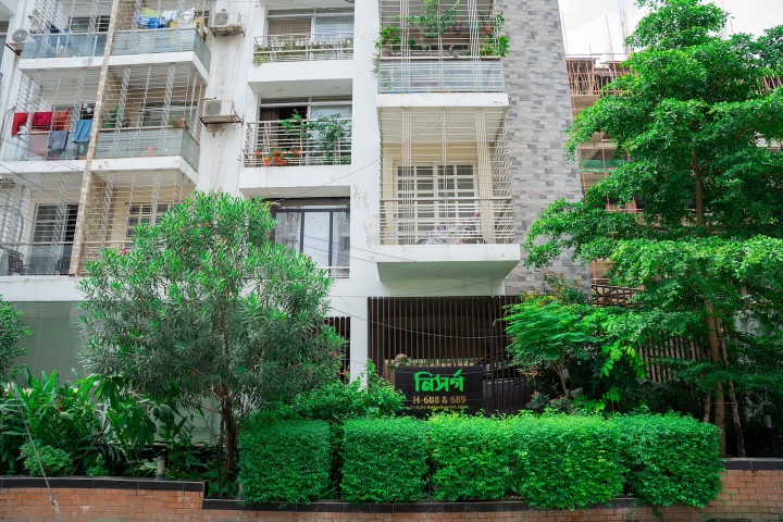Spacious, Safe & Comfortable Apt - Dacca