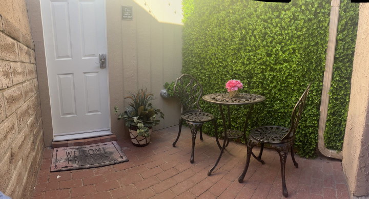 Full Kitchen, Bath! Long Term Stays -Private Patio - New Mexico
