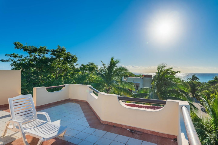 A House A Few Steps Away From The Beach - Playa del Carmen