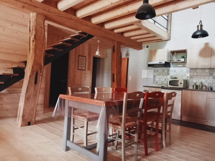 Charmant Logement Avec Jardin Au Coeur Du Jura - Jura