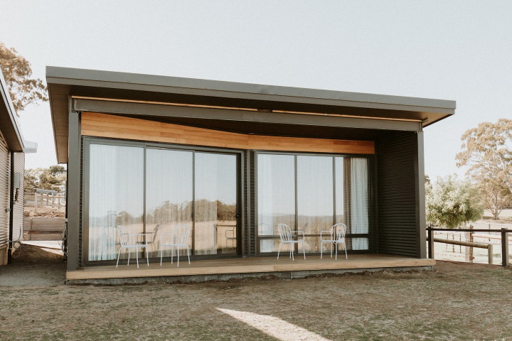 The Plum 2-bedroom Farm Stay With Stunning Views - Adelaide