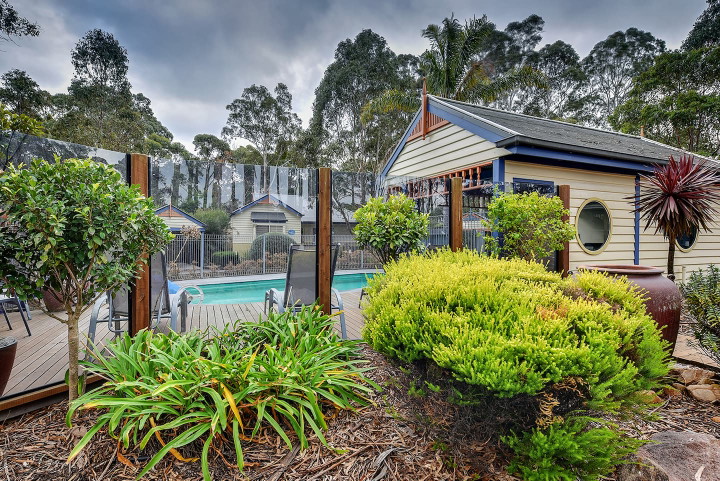 Spacious Two-bedroom Cottage - Lakes Entrance