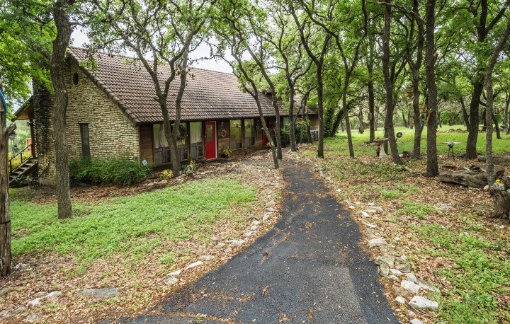 The House On Cox Hill - San Marcos, TX