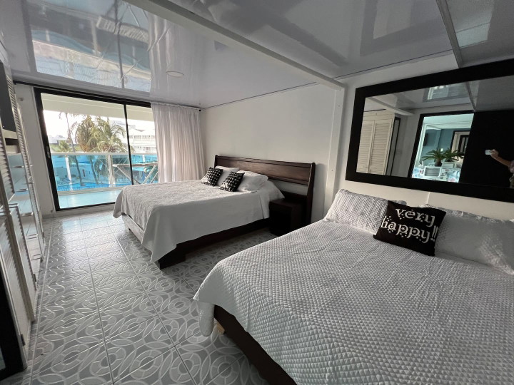 Cozy With Balcony 1 Block From Beaches, Esplanade - San Andrés