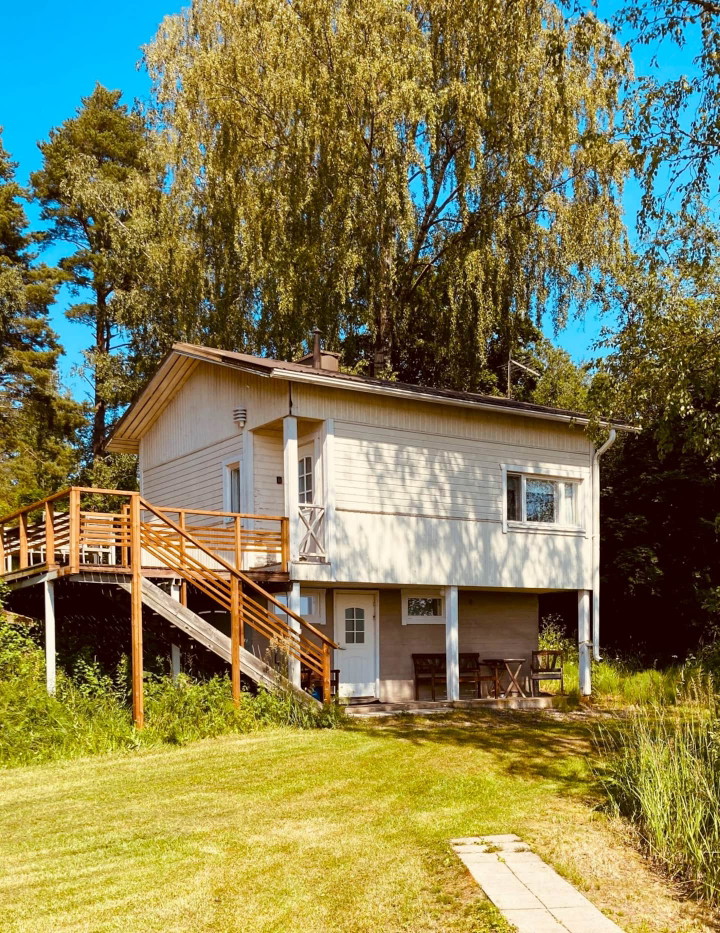 Two-storey Cottage With Beautiful Lake View - Lappeenranta