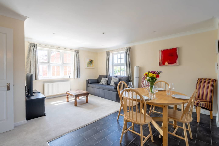 Central Arundel Apartment With 2 Parking Spaces. - Arundel