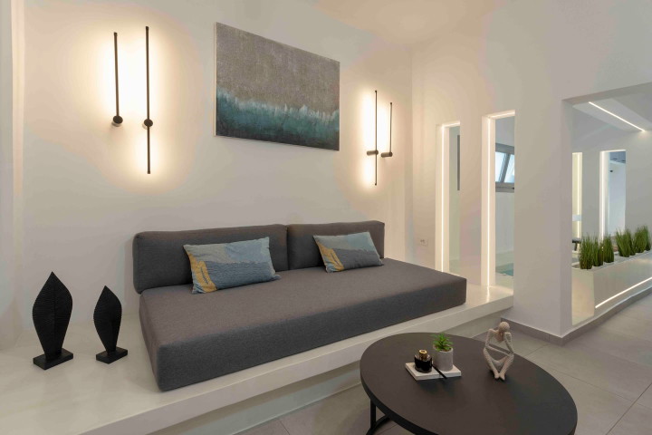 Linea Luxury Suites Ι - Santorini