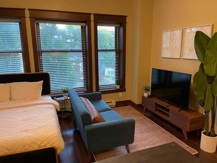 Walk Everywhere- Studio Steps From Medical Mile - Grand Rapids, MI