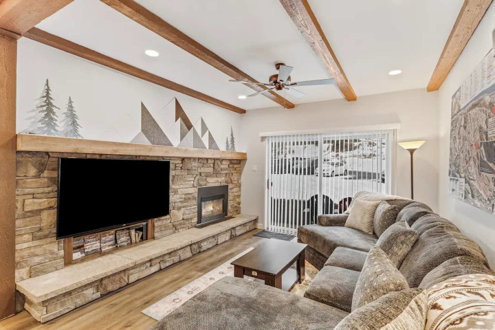 Hillside Haven - King Bed/heated Pool/mtn Views - Steamboat Springs, CO