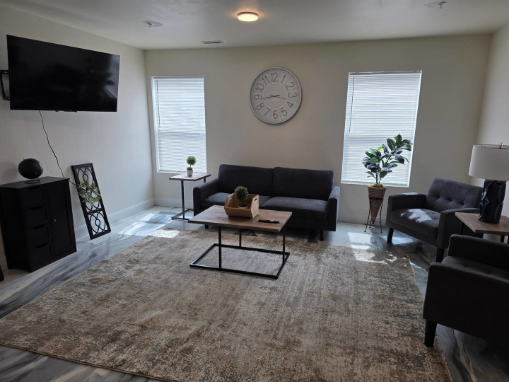 New, Large 2 Bedroom Apartment - Central Laurel - Delaware