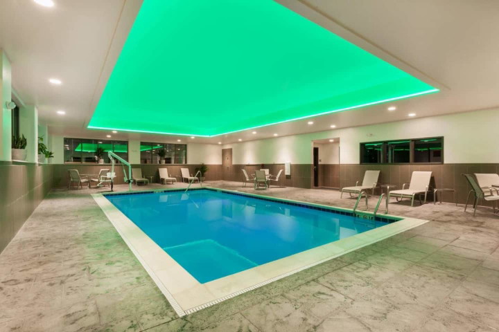 Heart Of Altoona | Free Parking & Heated Pool - Altoona, PA