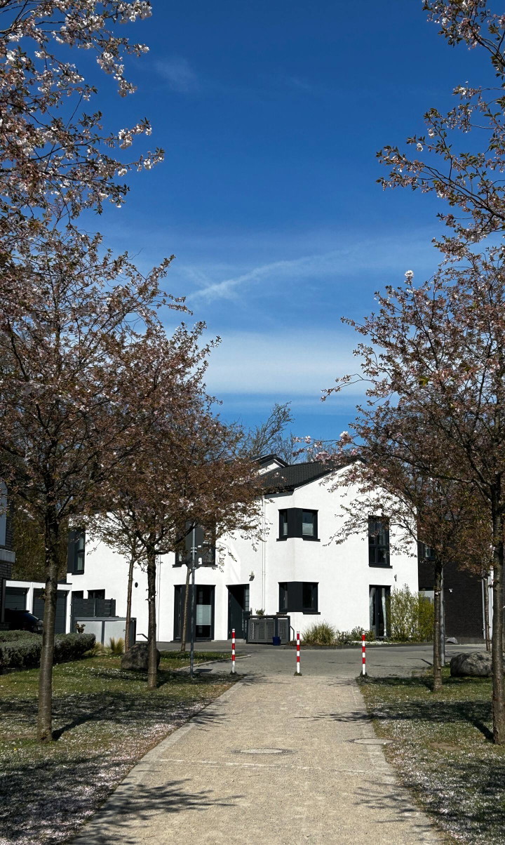 Moderne Maisonette-wohnung Mit Terrasse - Bochum
