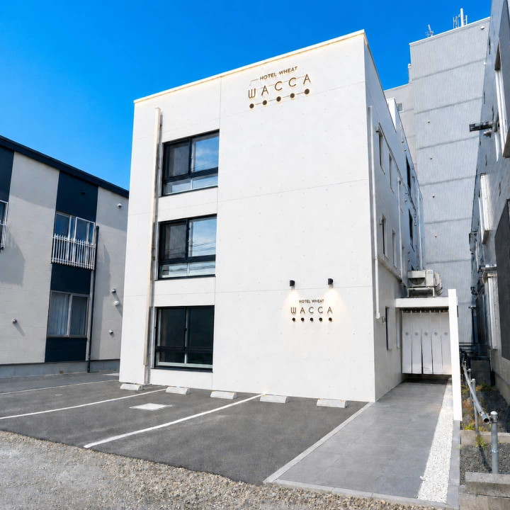 There Are 3 Free Parking Spaces (First-come, First-served)/9 Minutes On Foot From The Subway/hotel Whaet Wacca (W, Ww0. - Sapporo