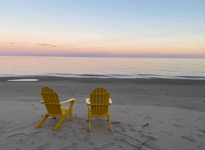 Lake Michigan Private Beach Ice Age Trail Getaway - Two Rivers, WI