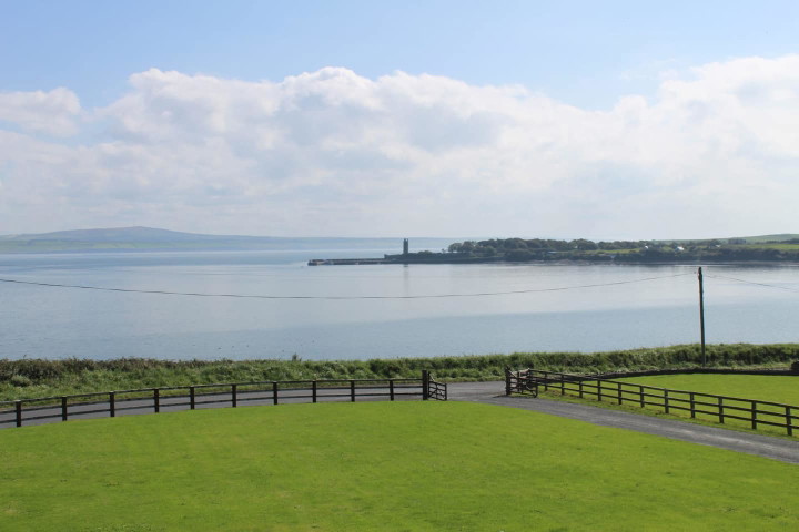 Skyblue Villa - Ireland