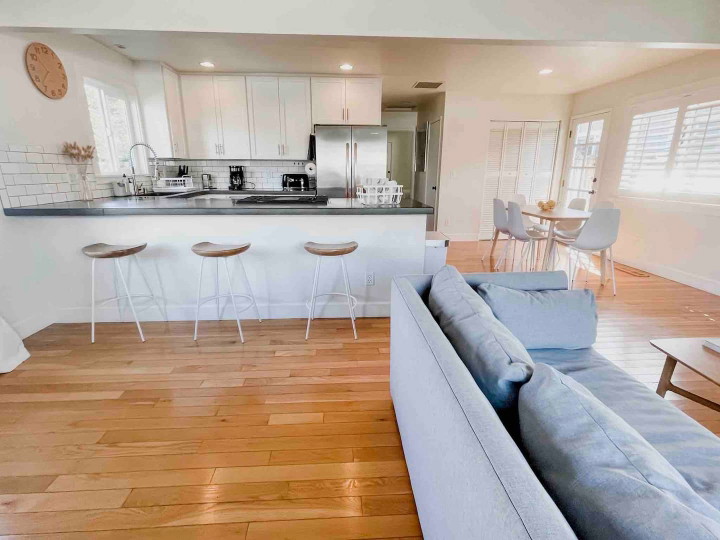 Sunny Seabright Beach House - Santa Cruz, CA