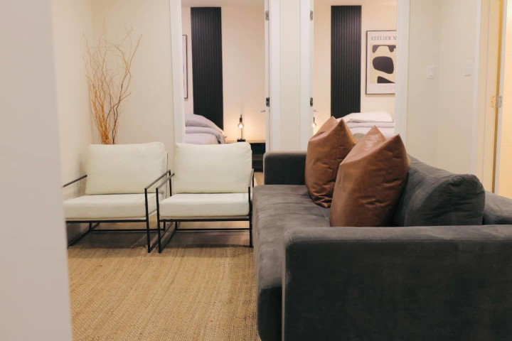 Minimalist Basement Suite - Regina