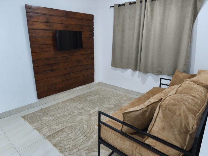 Ap Com 2 Quartos, 2 Garagens, Próximo A Unesp. - Franca